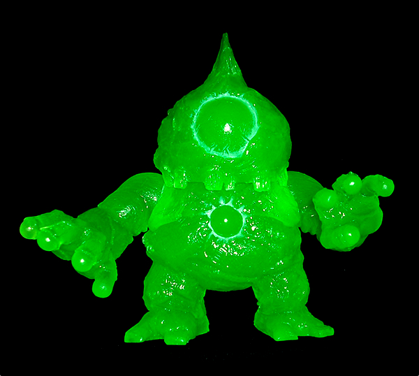 MAN-E-NEWS// The one-off ‘Radioactive’ 8-Ball resin for the Radioactive ...